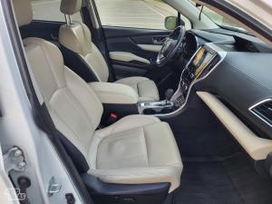 White Subaru Ascent 2022 in Jurbarkas, with an engine capacity of 2.40 L and mileage of 50 thousand km for 22450 €, photo 11 on AUTOMOTO.COM.LV