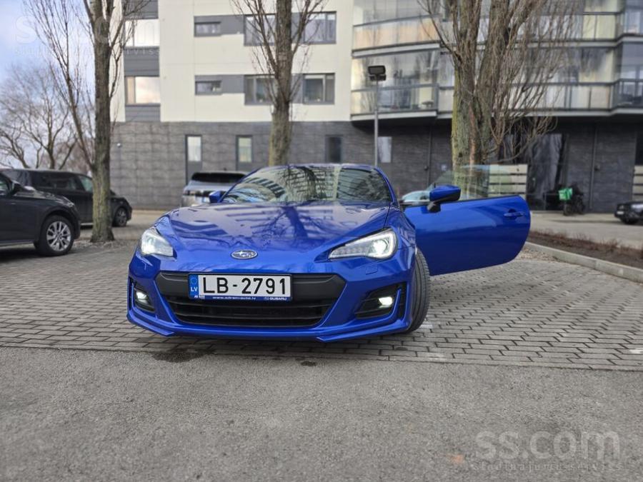 Zils Subaru BRZ 2017 Rīga, ar dzinēja tilpumu 2.00 L un nobraukumu 97 tūkst. km par 19999 €, foto 5 vietnē AUTOMOTO.COM.LV