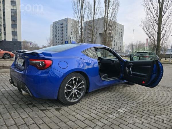 Blue Subaru BRZ 2017 in Riga, with an engine capacity of 2.00 L and mileage of 97 thousand km for 19999 €, photo 10 on AUTOMOTO.COM.LV