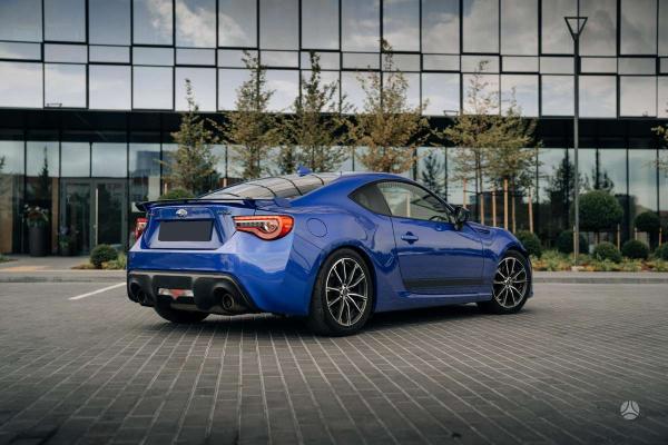 Subaru BRZ 2017 in Vilnius on AUTOMOTO.COM.LV Blue Subaru BRZ 2017 in Vilnius, with an engine capacity of 2.00 L and mileage of 108 thousand km for 16950 €, photo 5 on AUTOMOTO.COM.LV