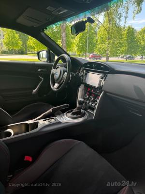 Zils Subaru BRZ 2019 Tallina, ar dzinēja tilpumu 2.00 L un nobraukumu 35 tūkst. km par 22990 €, foto 7 vietnē AUTOMOTO.COM.LV