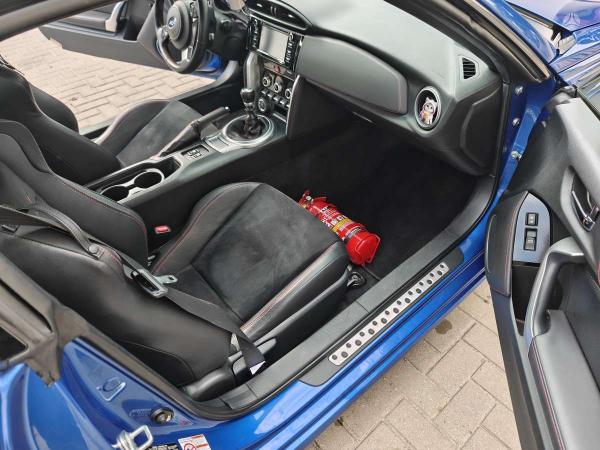 Subaru BRZ 2017 in Vilnius, with an engine capacity of 2.00 L and mileage of 85 thousand km for 19000 €, photo 9 on AUTOMOTO.COM.LV