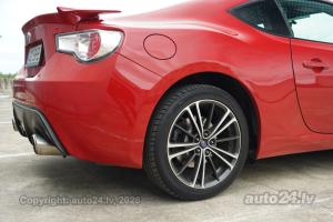 Red Subaru BRZ 2012 in Tallinn, with an engine capacity of 2.00 L and mileage of 103 thousand km for 12800 €, photo 9 on AUTOMOTO.COM.LV