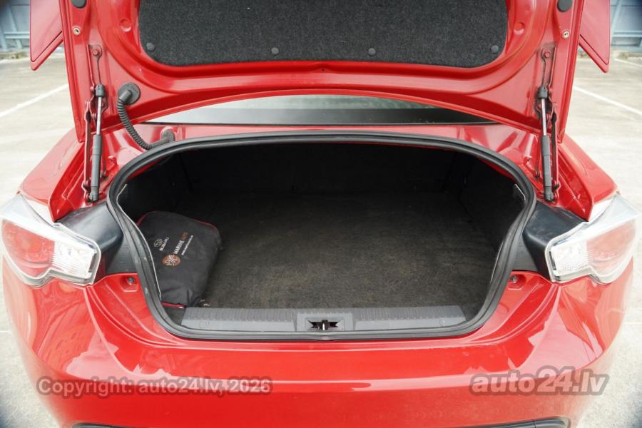 Red Subaru BRZ 2012 in Tallinn, with an engine capacity of 2.00 L and mileage of 103 thousand km for 12800 €, photo 14 on AUTOMOTO.COM.LV