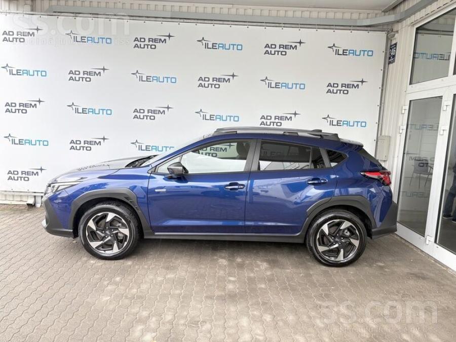 Blue Subaru Crosstrek 2025 in Riga, with an engine capacity of 2.00 L and mileage of 7 thousand km for 28500 €, photo 3 on AUTOMOTO.COM.LV