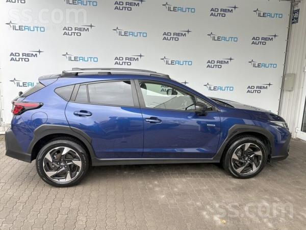Blue Subaru Crosstrek 2025 in Riga, with an engine capacity of 2.00 L and mileage of 7 thousand km for 28500 €, photo 6 on AUTOMOTO.COM.LV