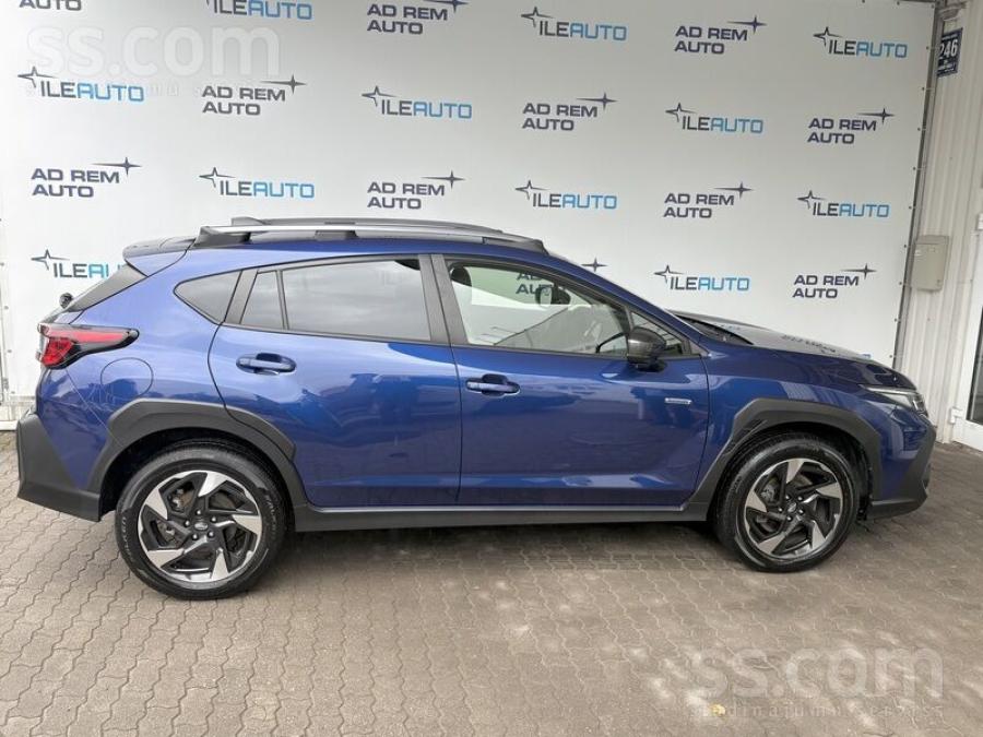 Blue Subaru Crosstrek 2025 in Riga, with an engine capacity of 2.00 L and mileage of 7 thousand km for 28500 €, photo 6 on AUTOMOTO.COM.LV