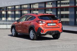 Brown Subaru Crosstrek 2024 in Riga, with an engine capacity of 2.00 L and mileage of 10 thousand km for 26980 €, photo 5 on AUTOMOTO.COM.LV