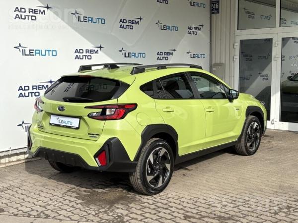 Green Subaru Crosstrek 2026 in Riga, with an engine capacity of 2.00 L and mileage of 12 thousand km for 34400 €, photo 5 on AUTOMOTO.COM.LV