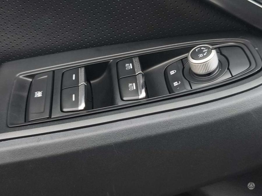 Pelēks Subaru Crosstrek 2023 Viļņa, ar dzinēja tilpumu 2.50 L un nobraukumu 42 tūkst. km par 19999 €, foto 15 vietnē AUTOMOTO.COM.LV