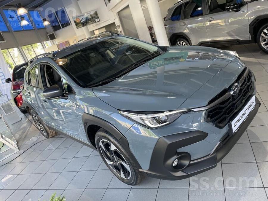 Pelēks Subaru Crosstrek 2025 Rīga, ar dzinēja tilpumu 2.00 L un nobraukumu 12 tūkst. km par 34400 €, foto 3 vietnē AUTOMOTO.COM.LV