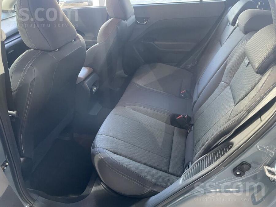 Pelēks Subaru Crosstrek 2026 Rīga, ar dzinēja tilpumu 2.00 L un nobraukumu 12 tūkst. km par 34400 €, foto 10 vietnē AUTOMOTO.COM.LV