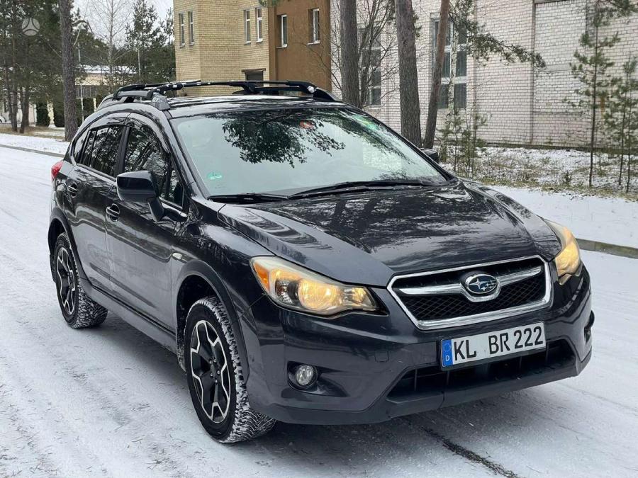 Pelēks Subaru Crosstrek 2013 Varėna, ar dzinēja tilpumu 2.00 L un nobraukumu 206 tūkst. km par 6000 €, foto 3 vietnē AUTOMOTO.COM.LV