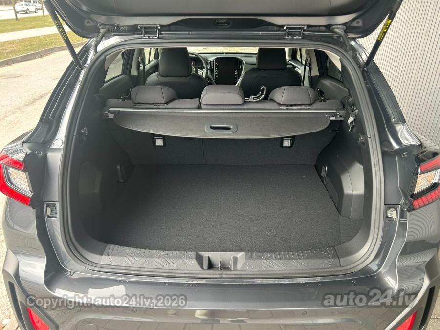 Pelēks Subaru Crosstrek 2026 Tallina, ar dzinēja tilpumu 2.00 L un nobraukumu 10 tūkst. km par 34500 €, foto 7 vietnē AUTOMOTO.COM.LV