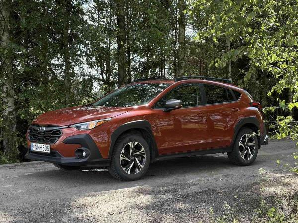 Оранжевый Субару Crosstrek 2024 в Вильнюс, объемом двигателя 2.00 л и пробегом 43 тыс. км за 26000 €, фото 1 на AUTOMOTO.COM.LV