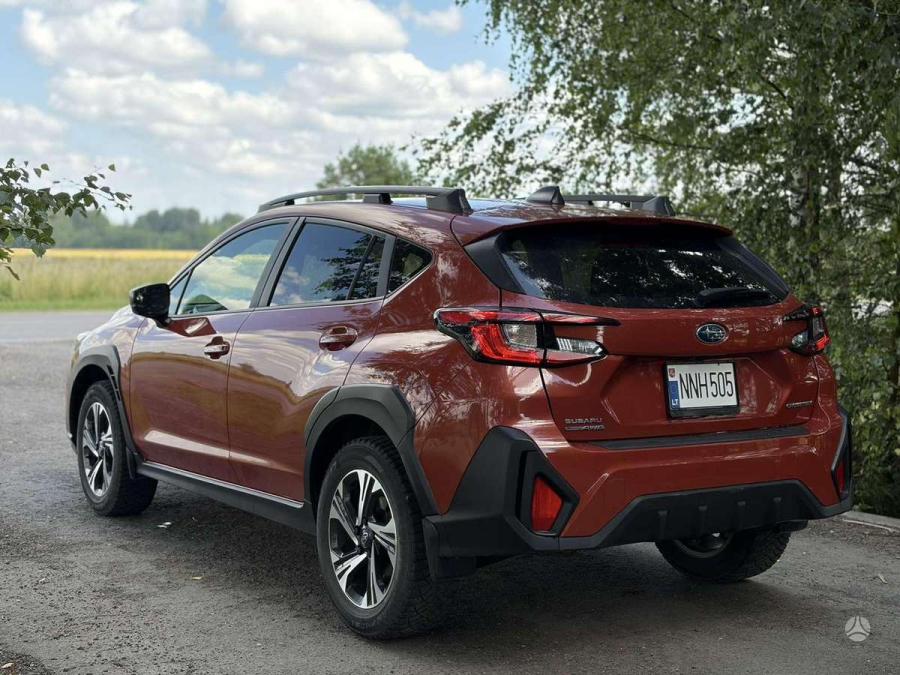 Orange Subaru Crosstrek 2024 in Vilnius, with an engine capacity of 2.00 L and mileage of 43 thousand km for 26000 €, photo 7 on AUTOMOTO.COM.LV
