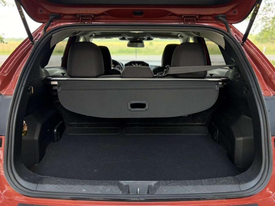 Orange Subaru Crosstrek 2024 in Vilnius, with an engine capacity of 2.00 L and mileage of 43 thousand km for 26000 €, photo 30 on AUTOMOTO.COM.LV