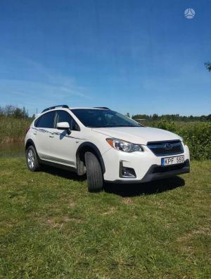 Белый Субару Crosstrek 2016 в Клайпеда, объемом двигателя 2.00 л и пробегом 133 тыс. км за 9000 €, фото 3 на AUTOMOTO.COM.LV
