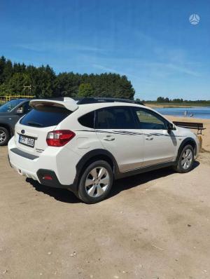 Белый Субару Crosstrek 2016 в Клайпеда, объемом двигателя 2.00 л и пробегом 133 тыс. км за 9000 €, фото 4 на AUTOMOTO.COM.LV
