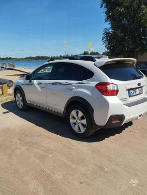 Белый Субару Crosstrek 2016 в Клайпеда, объемом двигателя 2.00 л и пробегом 133 тыс. км за 9000 €, фото 5 на AUTOMOTO.COM.LV