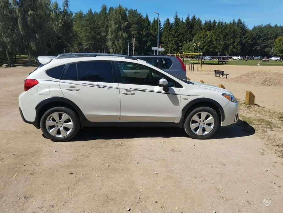 Белый Субару Crosstrek 2016 в Клайпеда, объемом двигателя 2.00 л и пробегом 133 тыс. км за 9000 €, фото 8 на AUTOMOTO.COM.LV