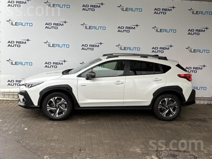 Белый Субару Crosstrek 2024 в Рига, объемом двигателя 2.00 л и пробегом 34 тыс. км за 29000 €, фото 2 на AUTOMOTO.COM.LV