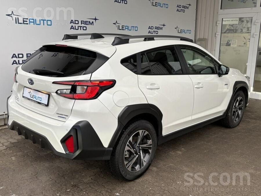 Белый Субару Crosstrek 2024 в Рига, объемом двигателя 2.00 л и пробегом 34 тыс. км за 29000 €, фото 4 на AUTOMOTO.COM.LV