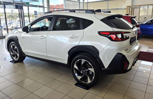 White Subaru Crosstrek 2026 in Vilnius, with an engine capacity of 2.00 L and mileage of 15 thousand km for 34200 €, photo 4 on AUTOMOTO.COM.LV