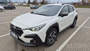 White Subaru Crosstrek 2024 in Rezekne, with an engine capacity of 2.00 L and mileage of 30 thousand km for 26500 €, photo  on AUTOMOTO.COM.LV