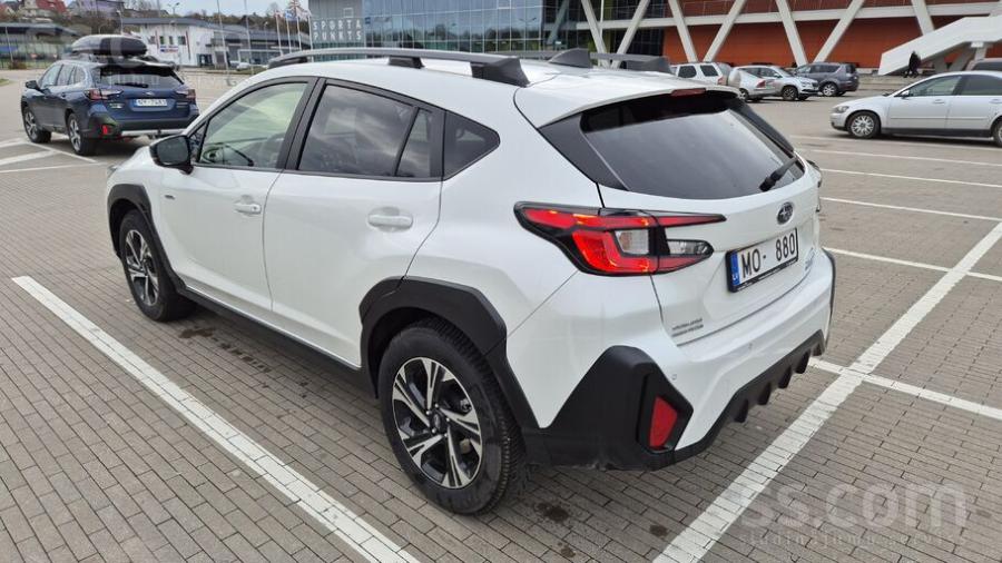 White Subaru Crosstrek 2024 in Rezekne, with an engine capacity of 2.00 L and mileage of 30 thousand km for 26500 €, photo 5 on AUTOMOTO.COM.LV