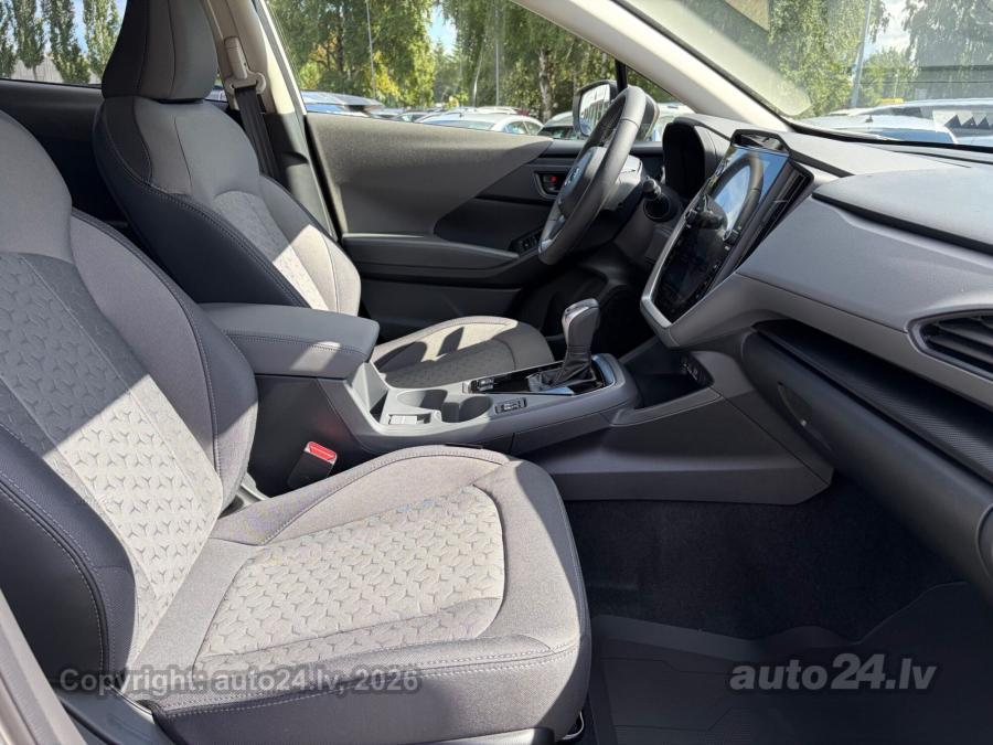 White Subaru Crosstrek 2026 in Tallinn, with an engine capacity of 2.00 L and mileage of 0 thousand km for 31500 €, photo 7 on AUTOMOTO.COM.LV