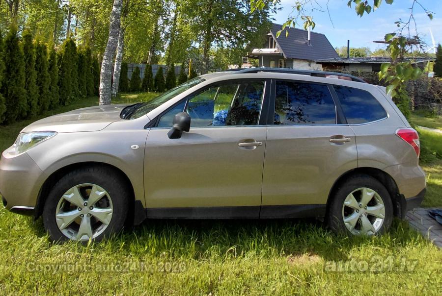 Beige Subaru Forester 2015 in Tallinn, with an engine capacity of 2.00 L and mileage of 170 thousand km for 10000 €, photo 1 on AUTOMOTO.COM.LV