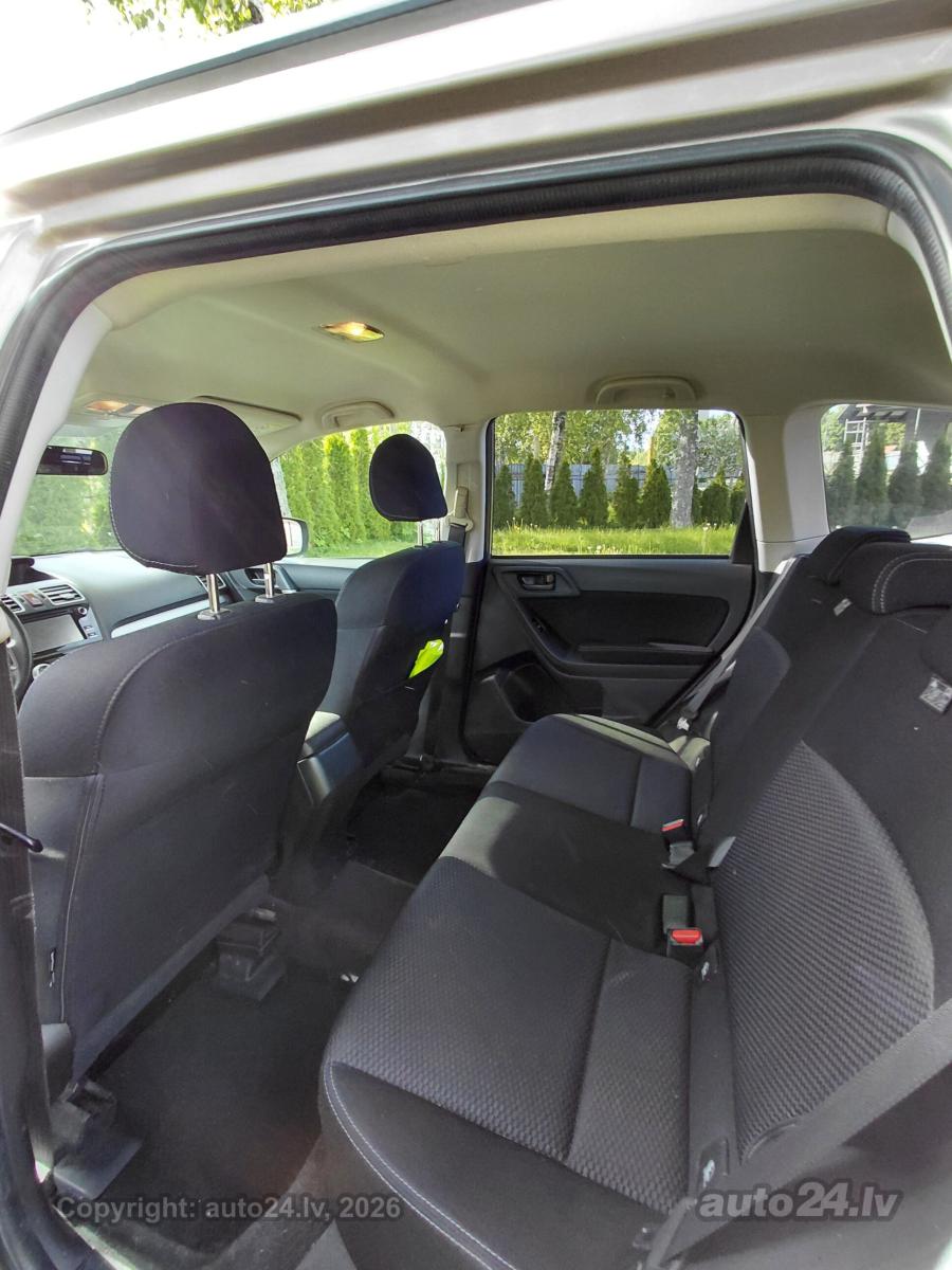 Beige Subaru Forester 2015 in Tallinn, with an engine capacity of 2.00 L and mileage of 170 thousand km for 10000 €, photo 8 on AUTOMOTO.COM.LV