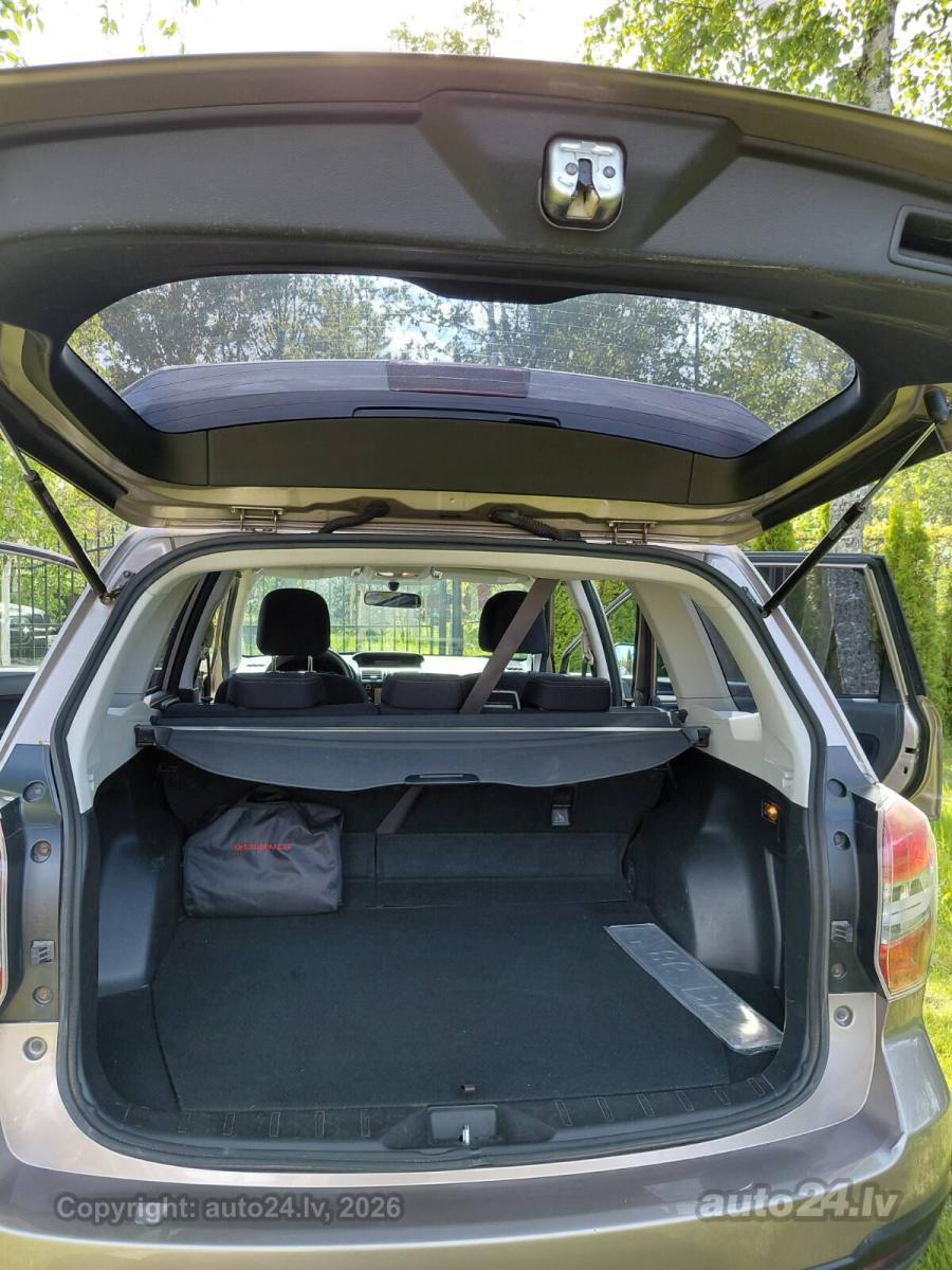Beige Subaru Forester 2015 in Tallinn, with an engine capacity of 2.00 L and mileage of 170 thousand km for 10000 €, photo 13 on AUTOMOTO.COM.LV