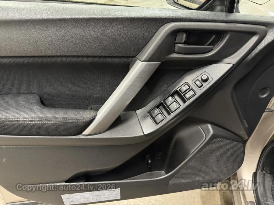 Smilšu krāsa Subaru Forester 2014 Tallina, ar dzinēja tilpumu 2.00 L un nobraukumu 164 tūkst. km par 8495 €, foto 26 vietnē AUTOMOTO.COM.LV