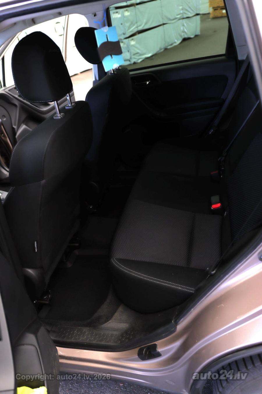 Smilšu krāsa Subaru Forester 2015 Tallina, ar dzinēja tilpumu 2.00 L un nobraukumu 170 tūkst. km par 8700 €, foto 11 vietnē AUTOMOTO.COM.LV