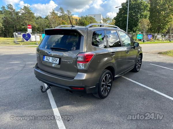 Smilšu krāsa Subaru Forester 2016 Tallina, ar dzinēja tilpumu 2.00 L un nobraukumu 75 tūkst. km par 19000 €, foto 5 vietnē AUTOMOTO.COM.LV