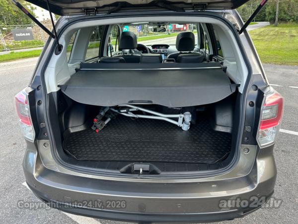 Smilšu krāsa Subaru Forester 2016 Tallina, ar dzinēja tilpumu 2.00 L un nobraukumu 75 tūkst. km par 19000 €, foto 10 vietnē AUTOMOTO.COM.LV