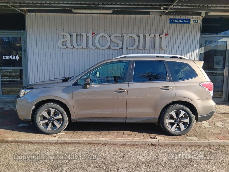 Smilšu krāsa Subaru Forester 2018 Tallina, ar dzinēja tilpumu 2.00 L un nobraukumu 90 tūkst. km par 18990 €, foto 2 vietnē AUTOMOTO.COM.LV