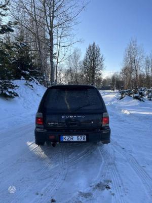 Melns Subaru Forester 1998 Viļņa, ar dzinēja tilpumu 2.00 L un nobraukumu 302 tūkst. km par 3500 €, foto 4 vietnē AUTOMOTO.COM.LV