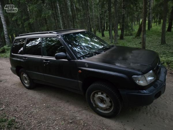 Melns Subaru Forester 1998 Radviliškis, ar dzinēja tilpumu 2.00 L un nobraukumu 39 tūkst. km par 1600 €, foto 2 vietnē AUTOMOTO.COM.LV