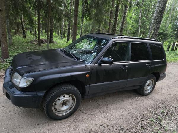 Melns Subaru Forester 1998 Radviliškis, ar dzinēja tilpumu 2.00 L un nobraukumu 39 tūkst. km par 1600 €, foto 4 vietnē AUTOMOTO.COM.LV