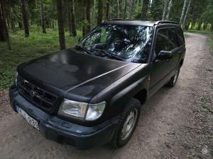 Black Subaru Forester 1998 in Radviliskis, with an engine capacity of 2.00 L and mileage of 287 thousand km for 1450 €, photo  on AUTOMOTO.COM.LV