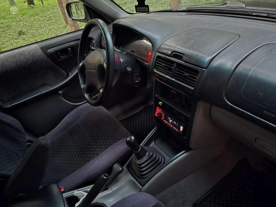 Black Subaru Forester 1998 in Radviliskis, with an engine capacity of 2.00 L and mileage of 287 thousand km for 1450 €, photo 8 on AUTOMOTO.COM.LV