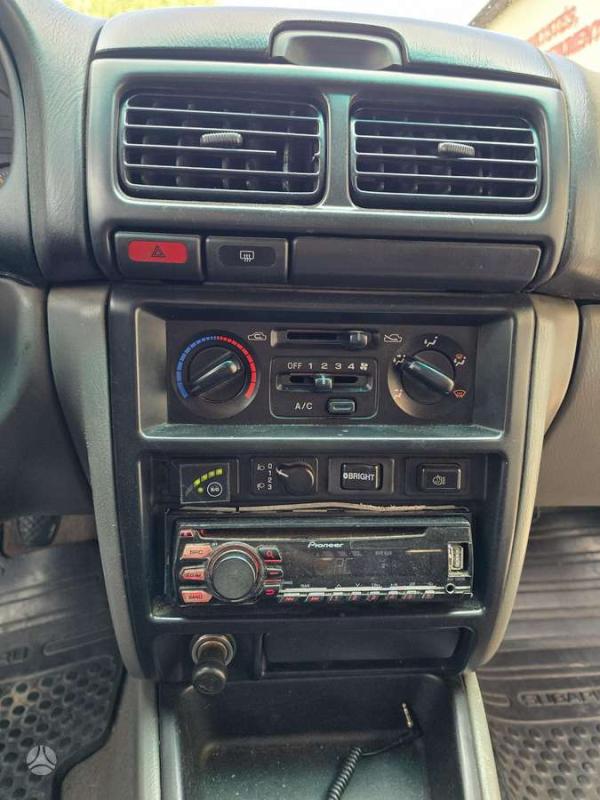 Melns Subaru Forester 1998 Radviliškis, ar dzinēja tilpumu 2.00 L un nobraukumu 322 tūkst. km par 1250 €, foto 9 vietnē AUTOMOTO.COM.LV
