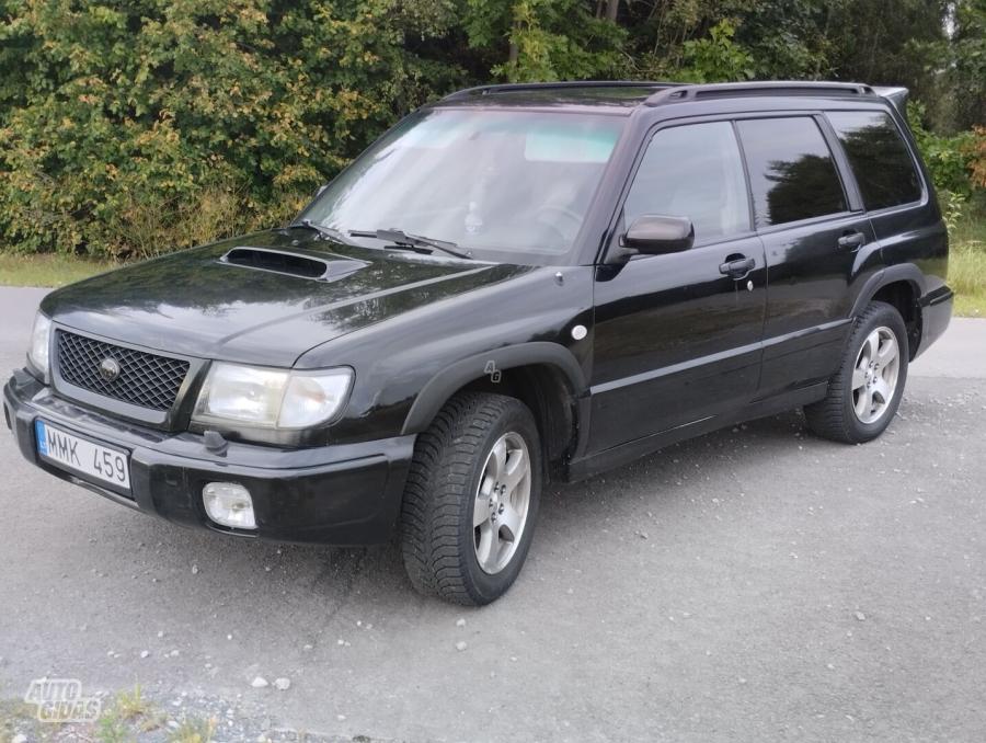 Black Subaru Forester 1998 in Silute, with an engine capacity of 2.00 L and mileage of 264 thousand km for 3650 €, photo 4 on AUTOMOTO.COM.LV