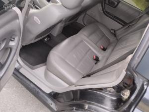 Black Subaru Forester 1998 in Silute, with an engine capacity of 2.00 L and mileage of 264 thousand km for 3650 €, photo 9 on AUTOMOTO.COM.LV