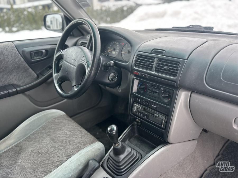 Black Subaru Forester 2000 in Vilnius, with an engine capacity of 2.00 L and mileage of 340 thousand km for 1950 €, photo 9 on AUTOMOTO.COM.LV