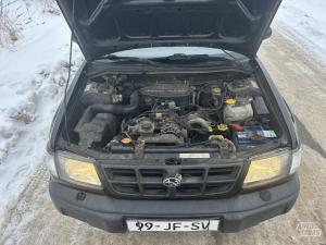 Black Subaru Forester 2000 in Vilnius, with an engine capacity of 2.00 L and mileage of 340 thousand km for 1950 €, photo 18 on AUTOMOTO.COM.LV