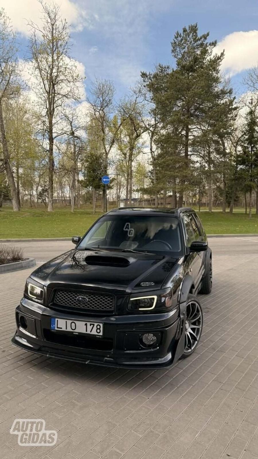 Melns Subaru Forester 2004 Viļņa, ar dzinēja tilpumu 2.50 L un nobraukumu 240 tūkst. km par 5500 €, foto 1 vietnē AUTOMOTO.COM.LV